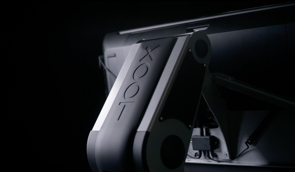 XOOT - Professional and Ergonomic Drawing Stand - Pillar Product Design